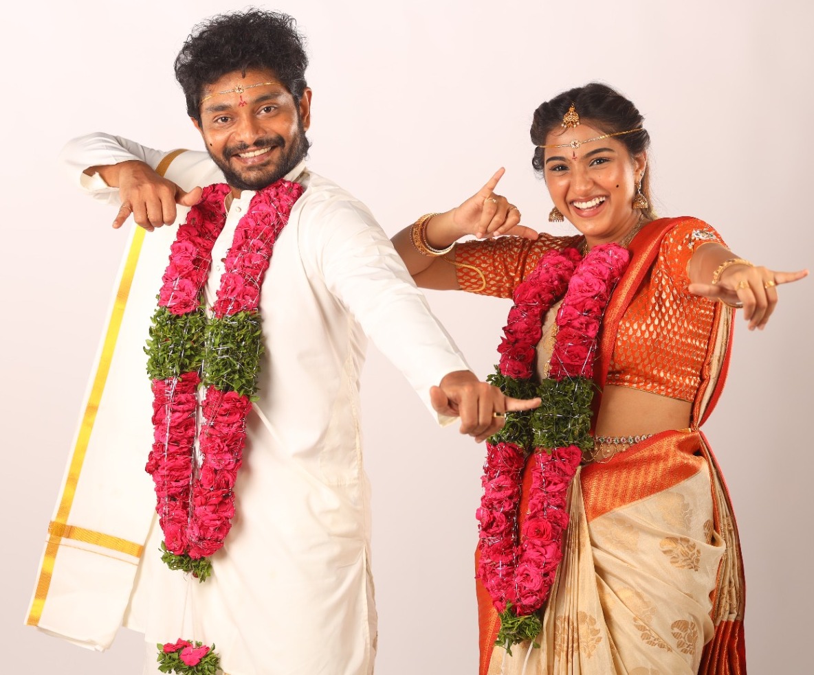 The Vijay Deverakonda launches 'Slum Dog Husband' motion poster ...